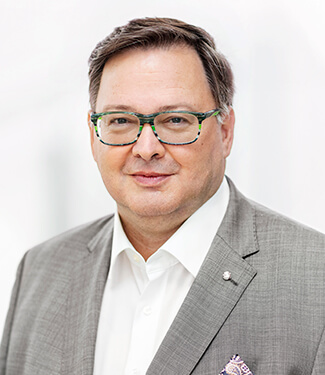 Speaker Overview: Christian Rupp