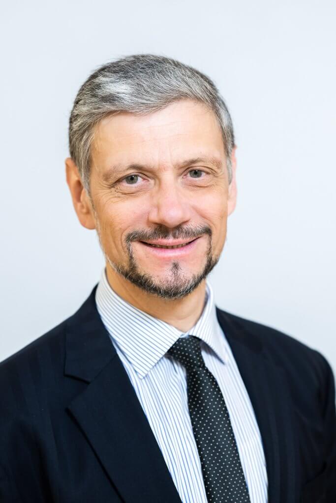 Speaker Overview: Gerhard Maynhardt
